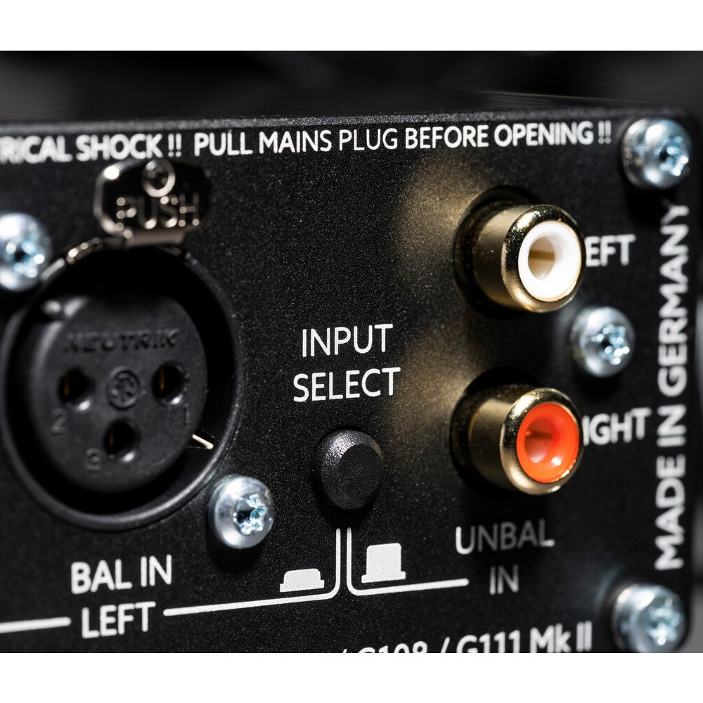 Lake People G108 Professional Headphone Amplifier | Audiosaurus